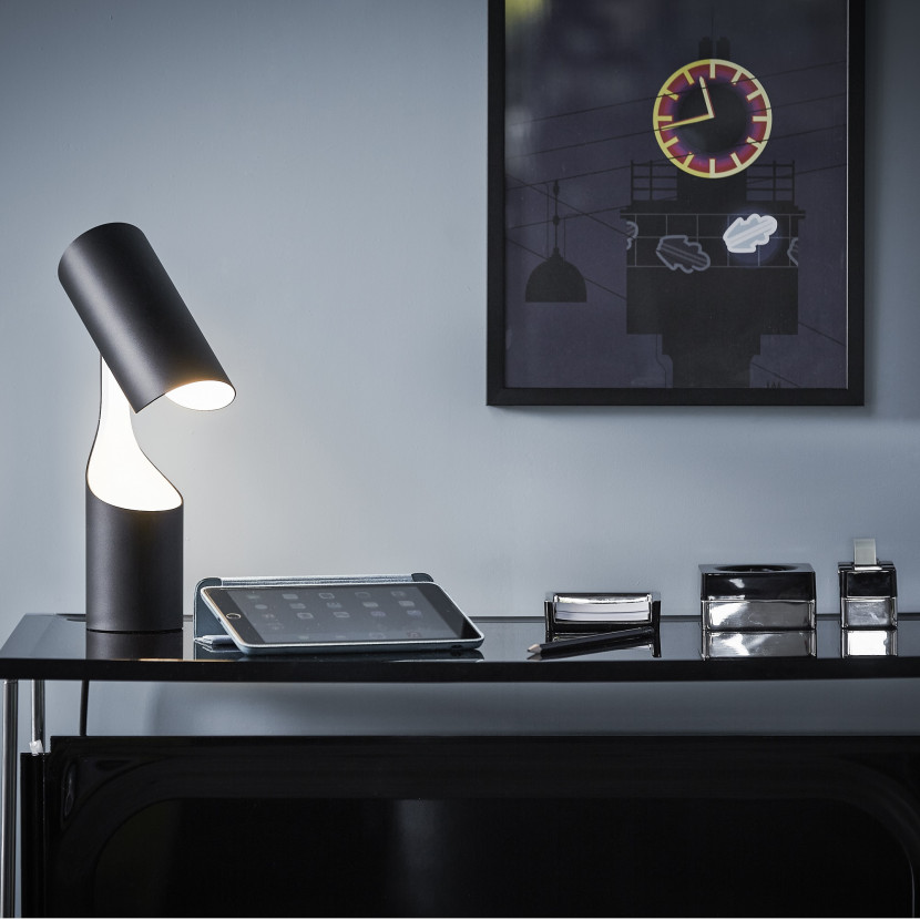 Le Klint Mutatio Table Lamp