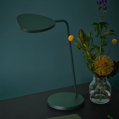 Leaf LED Table Lamp by Muuto